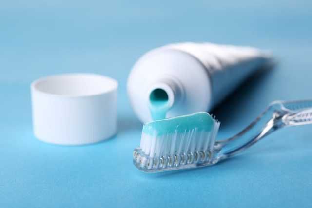 Could Your Toothpaste Cause Cancer? (Do This Instead)
