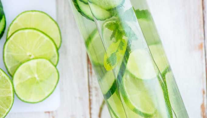 8 Reasons To Add Lime Juice To Your Water