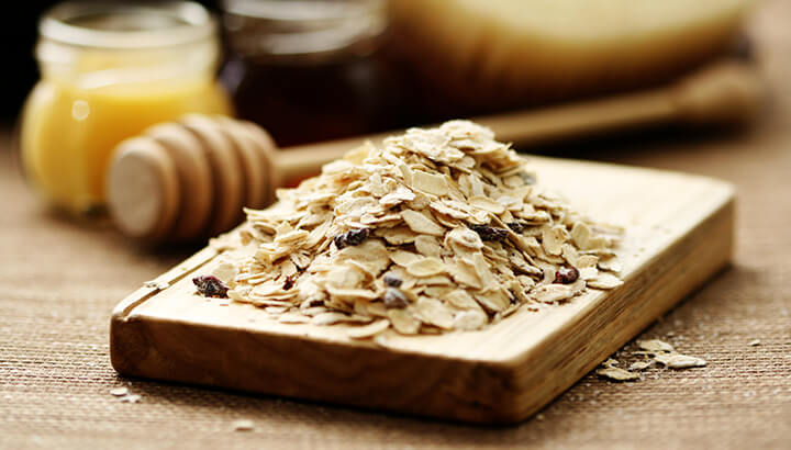 7 Natural Poison Oak Remedies (Plus Homemade Calamine Lotion Recipe)